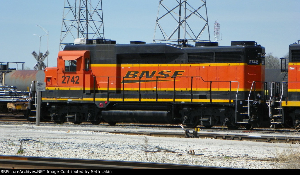 BNSF 2742